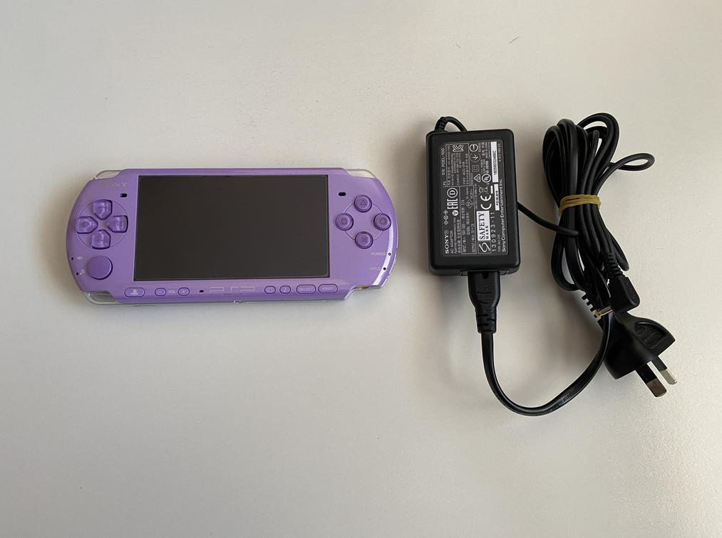 Sony PSP Console Bundle Purple Hannah Montana Limited Edition PSP 1002 ...